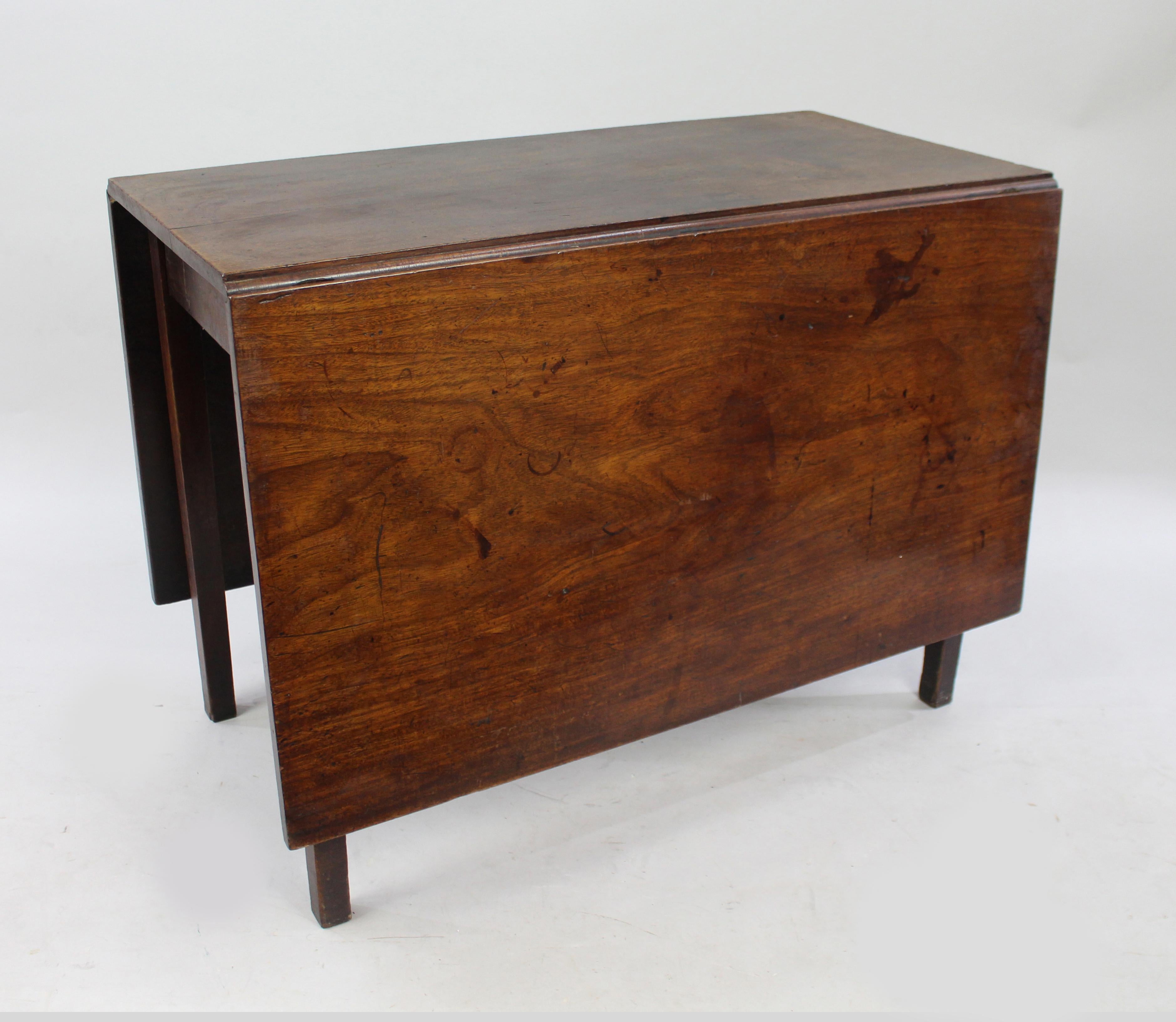 George III Oak Drop Leaf Dining Table For Sale at 1stDibs