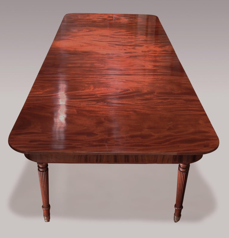 George III Regency Gillows Mahogany Extending Dining Table at 1stDibs