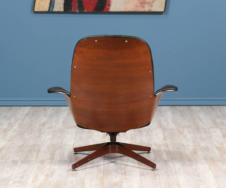 George Mulhauser "Mr. Chair" Leather Swivel Chair for Plycraft at ...