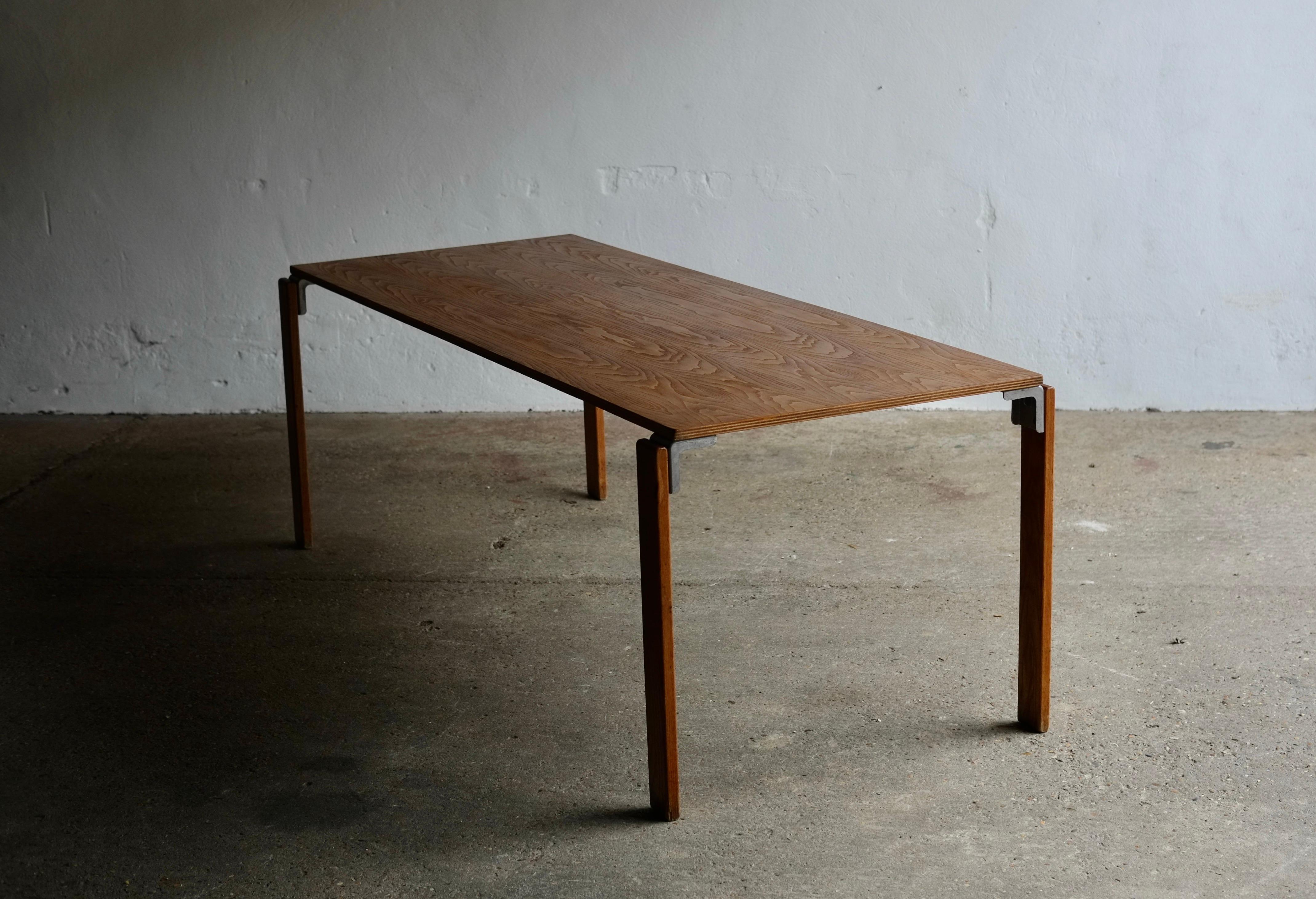 Georges Candilis Dining Table, Sentou, 1969 at 1stDibs