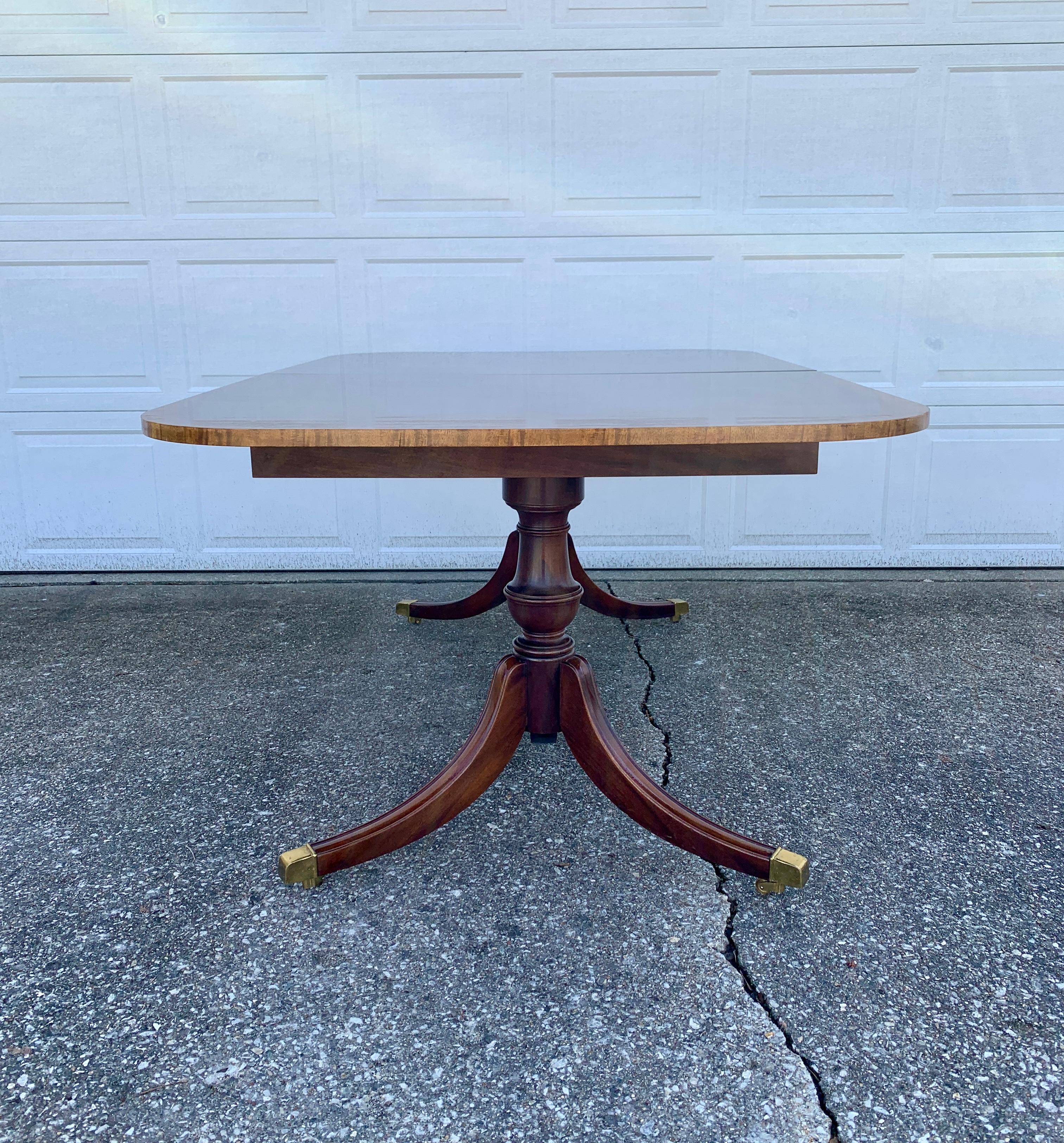Georgian Banded Mahogany Double Pedestal Extension Dining Table at 1stDibs