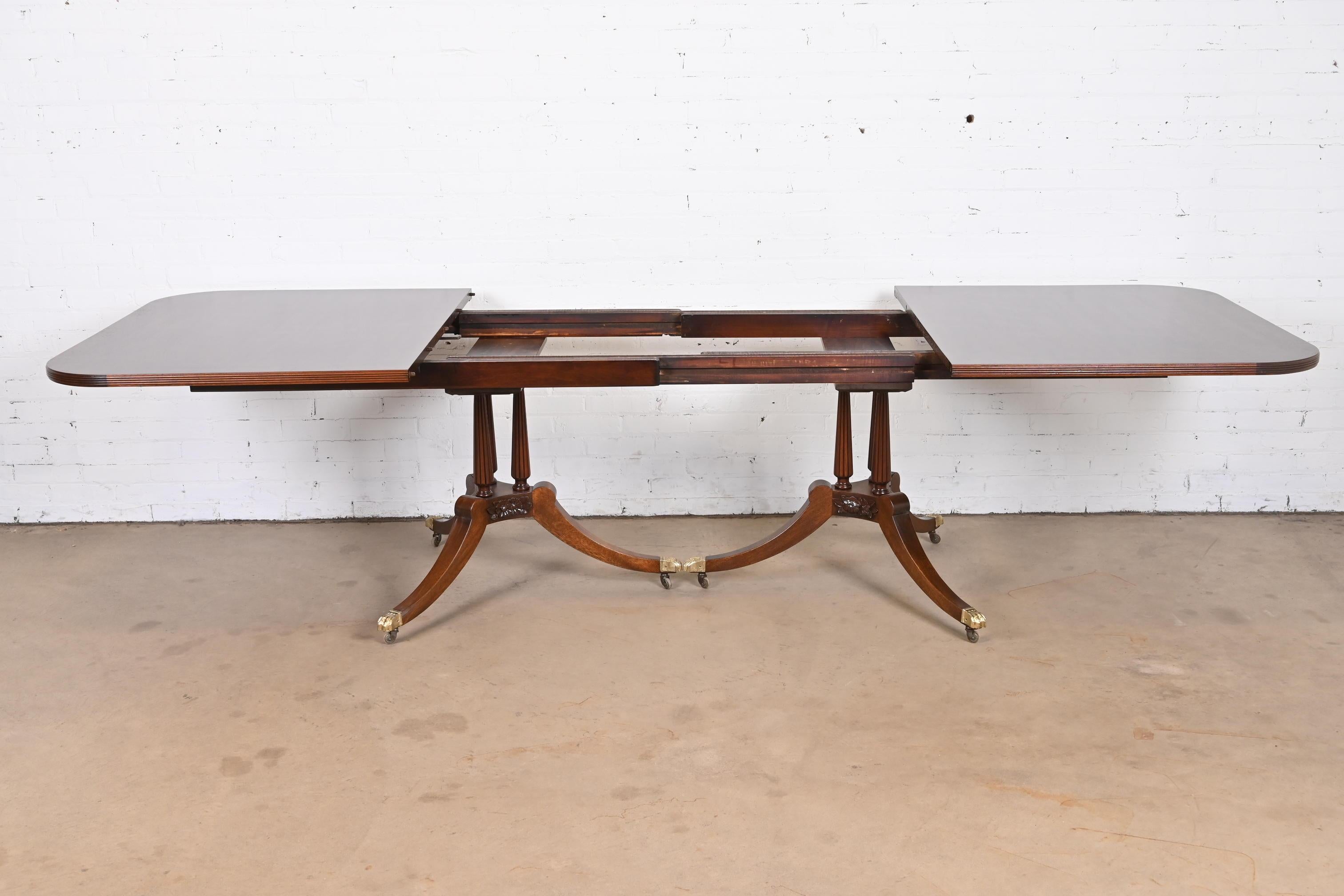 Georgian Banded Mahogany Double Pedestal Extension Dining Table ...