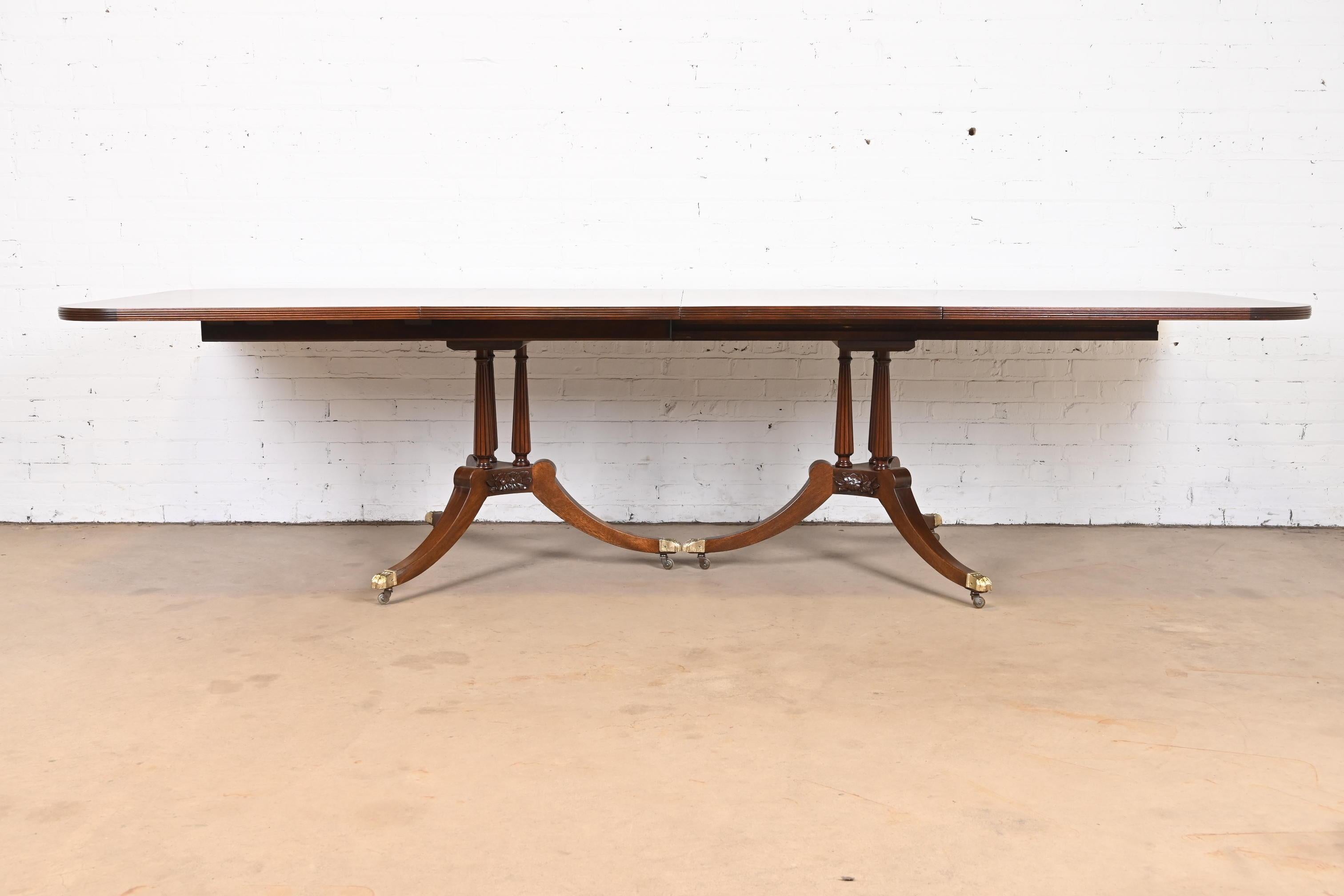 Georgian Banded Mahogany Double Pedestal Extension Dining Table ...