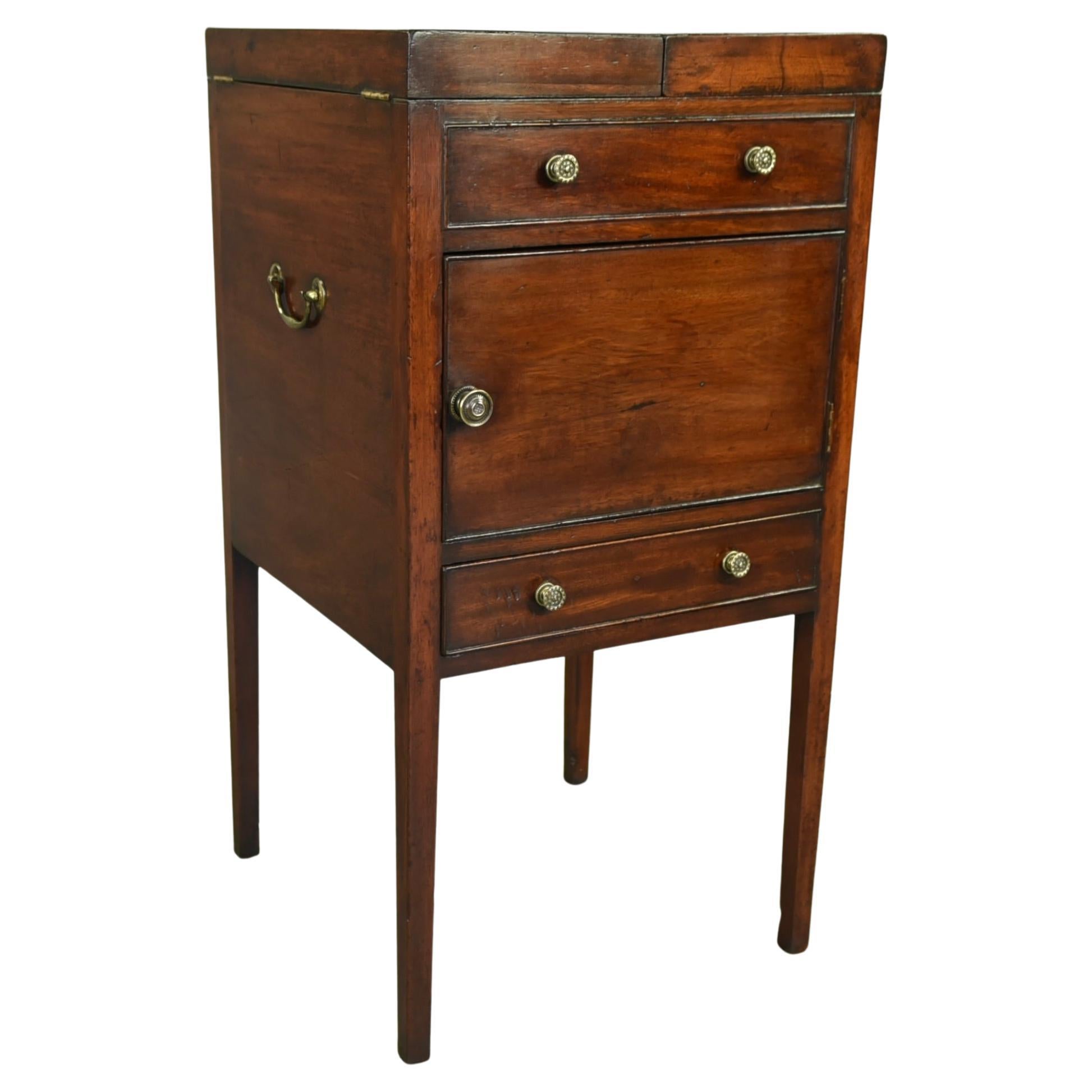 Georgian mahogany night stand bedside cabinet For Sale at 1stDibs