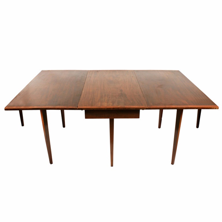 18th Century Georgian Cross Banded and Inlaid Mahogany Three Part Dinig ...