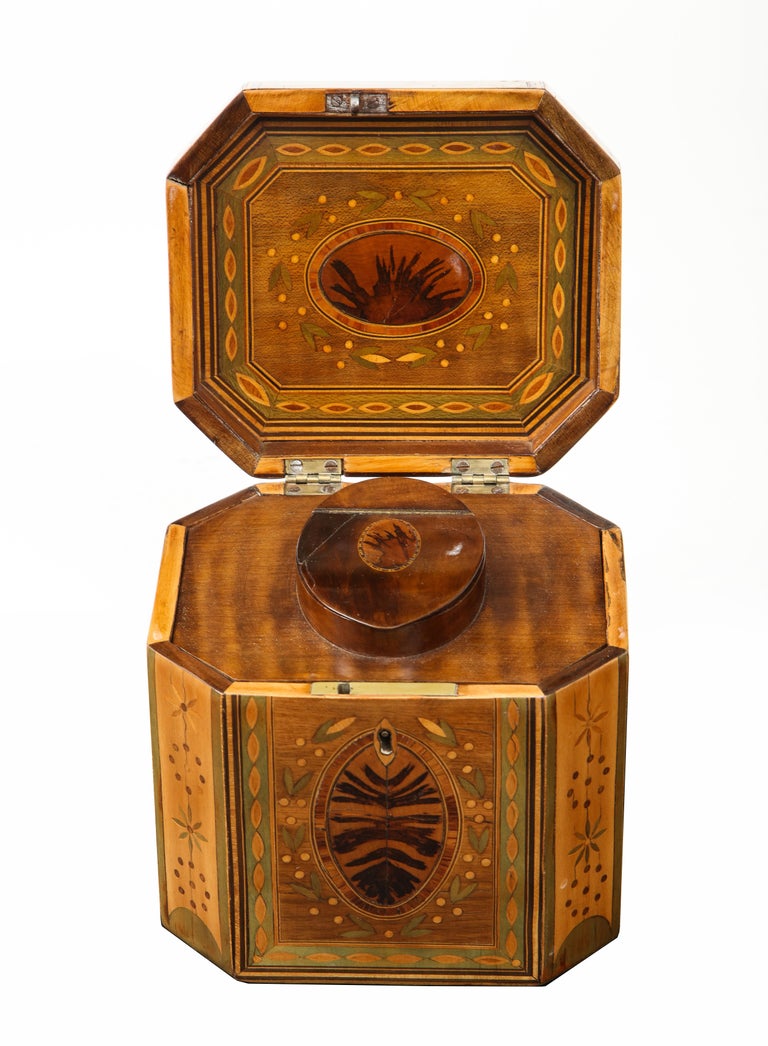 Georgian Octagonal Inlaid Tea Caddy For Sale at 1stDibs