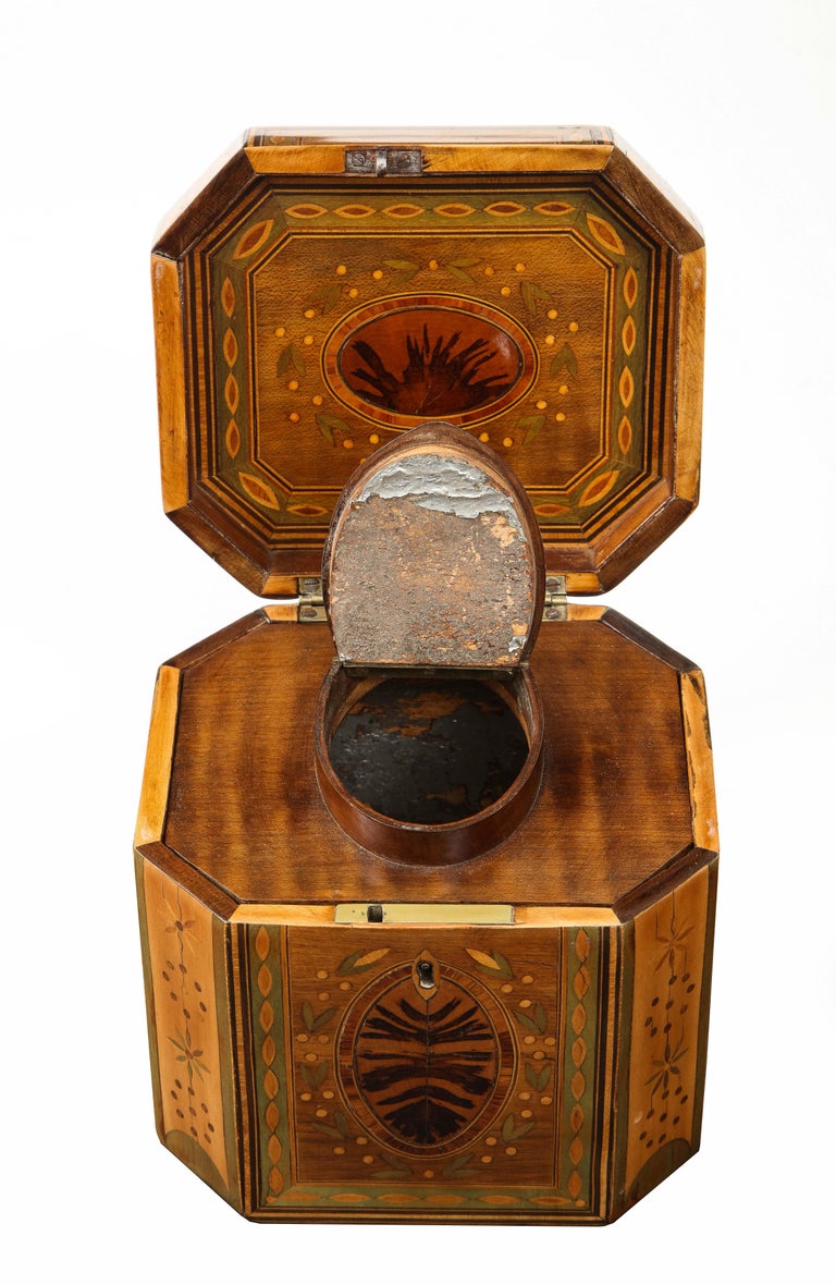 Georgian Octagonal Inlaid Tea Caddy For Sale at 1stDibs