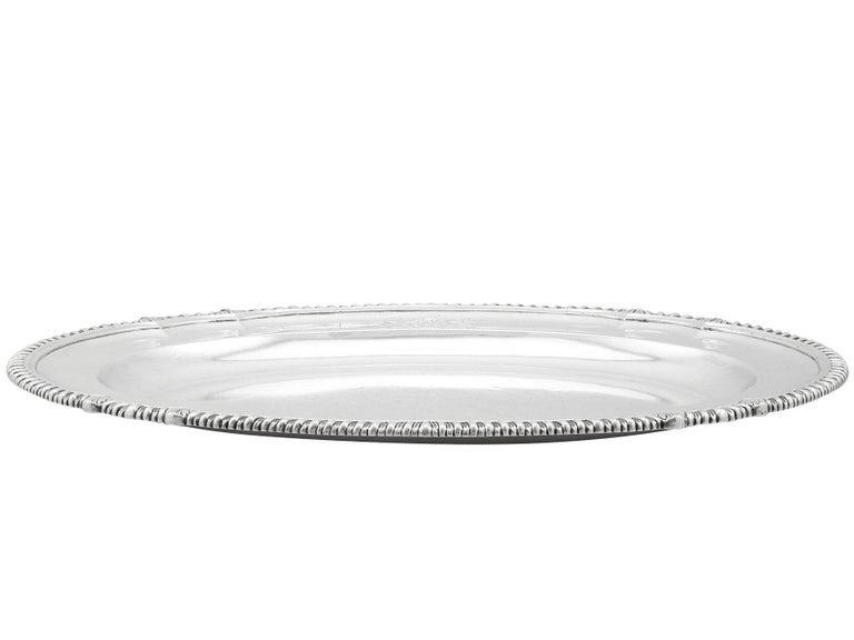 Georgian Pair of Sterling Silver Meat Platters For Sale at 1stDibs