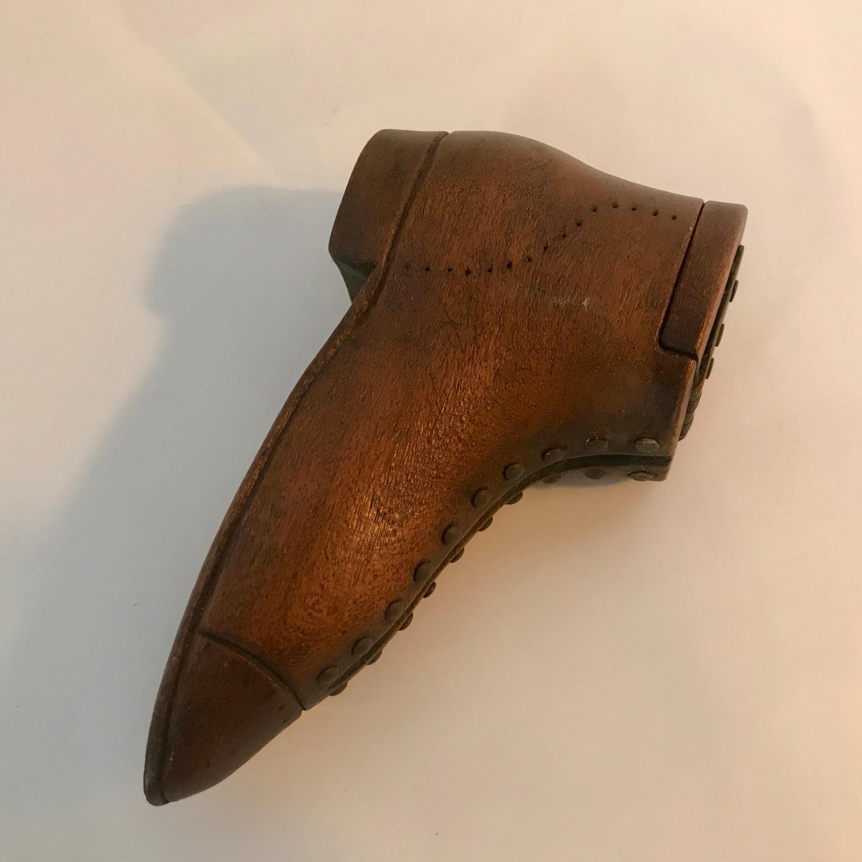 Georgian Snuff Box in the Form of a Shoe For Sale at 1stDibs
