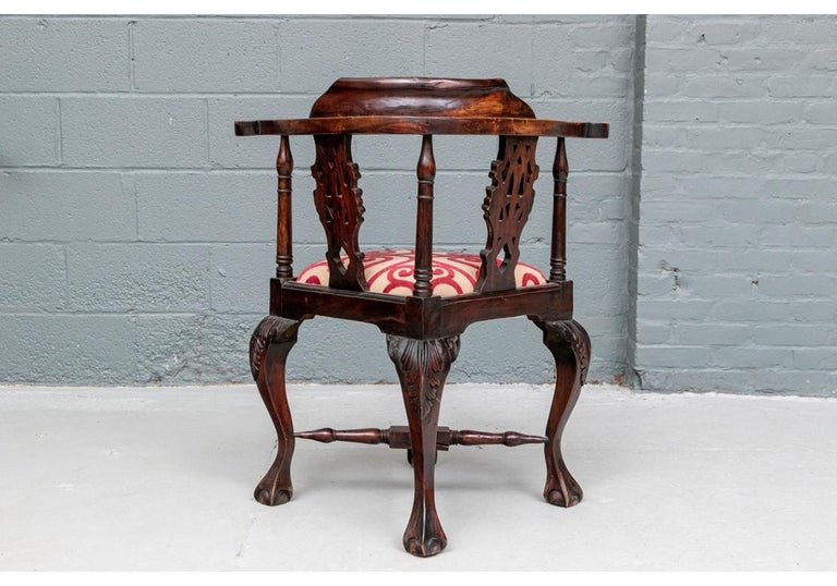 Georgian Style Antique Carved Corner Chair For Sale at 1stDibs