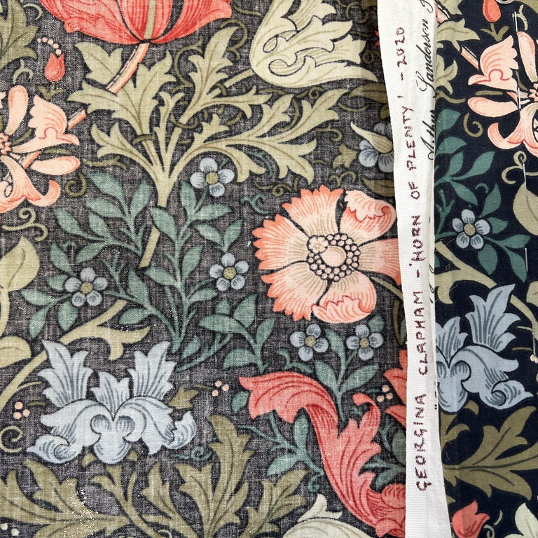 Georgina Clapham - "Horn Of Plenty" - Peinture de chaussures de luxe ...