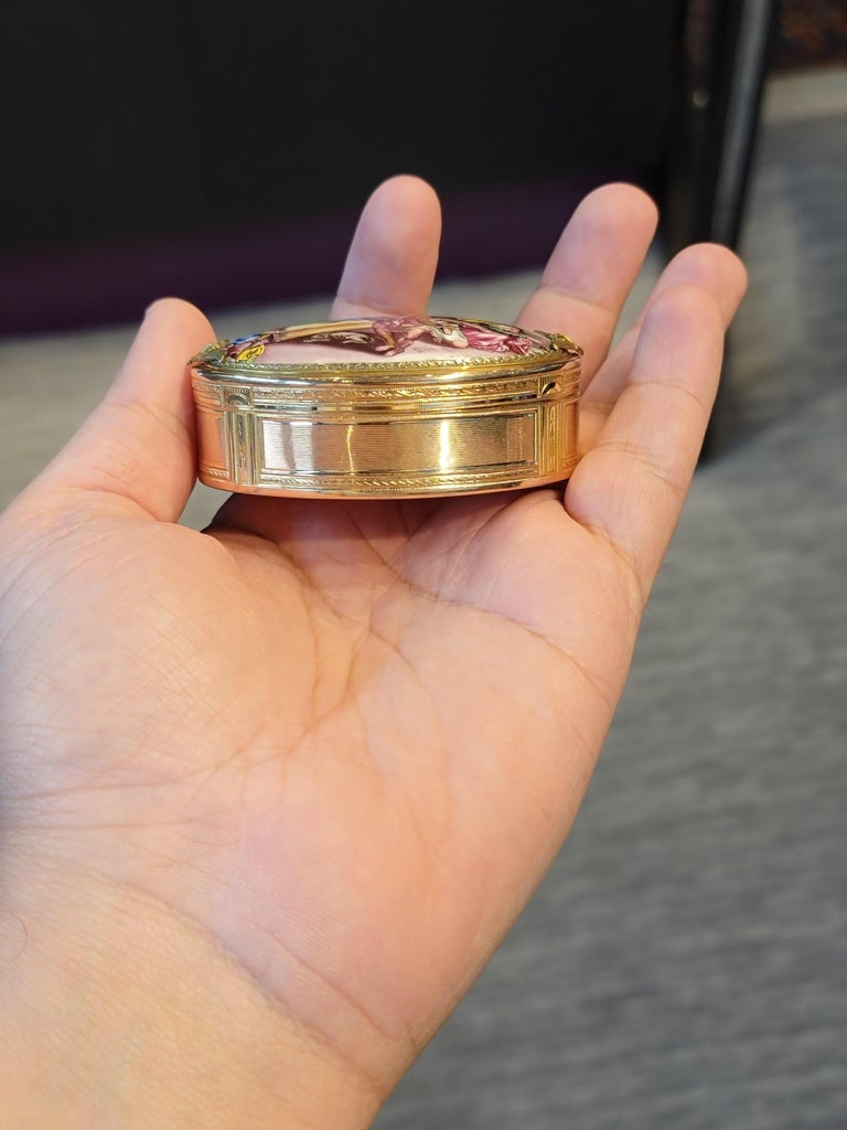 German Gold and Porcelain Snuff Box For Sale at 1stDibs