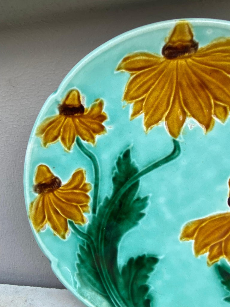 German Majolica Black-Eyed Susan Plate Circa 1900 For Sale at 1stDibs