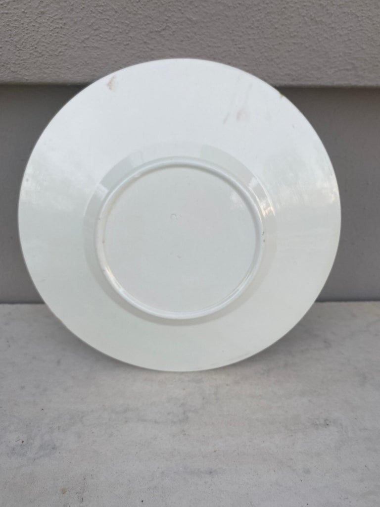 German Majolica Grape Plate, circa 1900 For Sale at 1stDibs