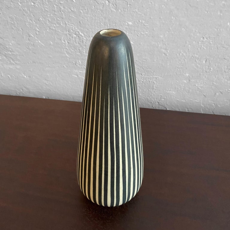 German Modernist Lilo Art Pottery Vase By Maria Kohler For Sale at 1stDibs