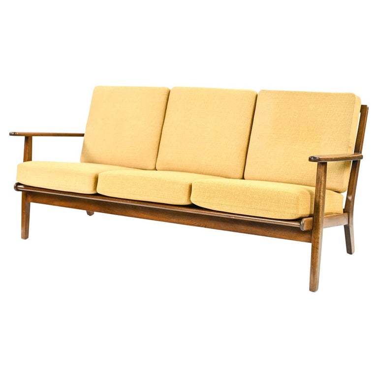 GETAMA Model GE88 Danish Mid-Century Sofa For Sale at 1stDibs