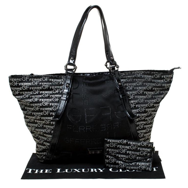 GF Ferre Black Logo Printed Nylon Zip Tote For Sale at 1stDibs