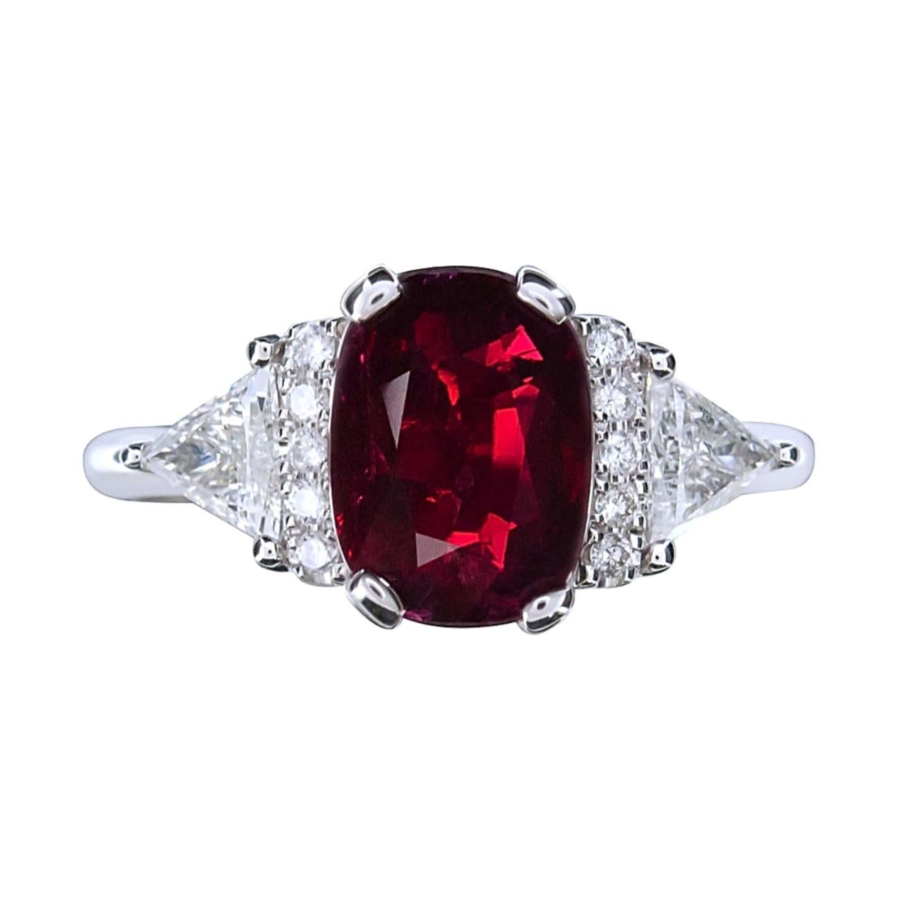 18 Karat Gold, Natural Emerald and Un-Heat Ruby Ring with Diamonds at ...