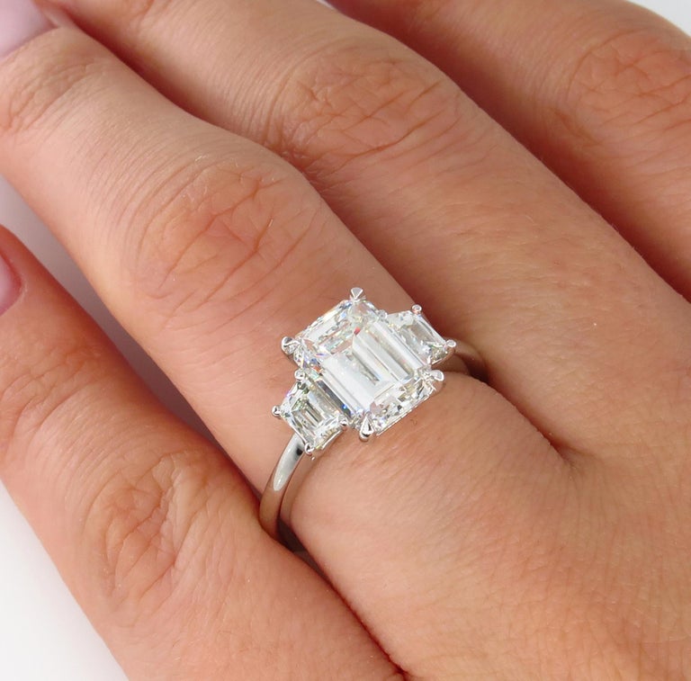 GIA 2.58 Carat Emerald and French Cut Trapezoids Diamond Platinum Ring ...