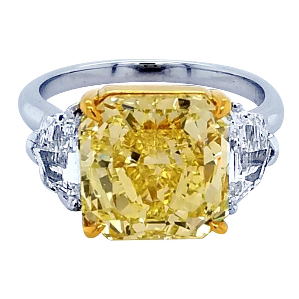 Fancy Intense Yellow Radiant Trapezoid Diamond Gold Platinum Engagement ...