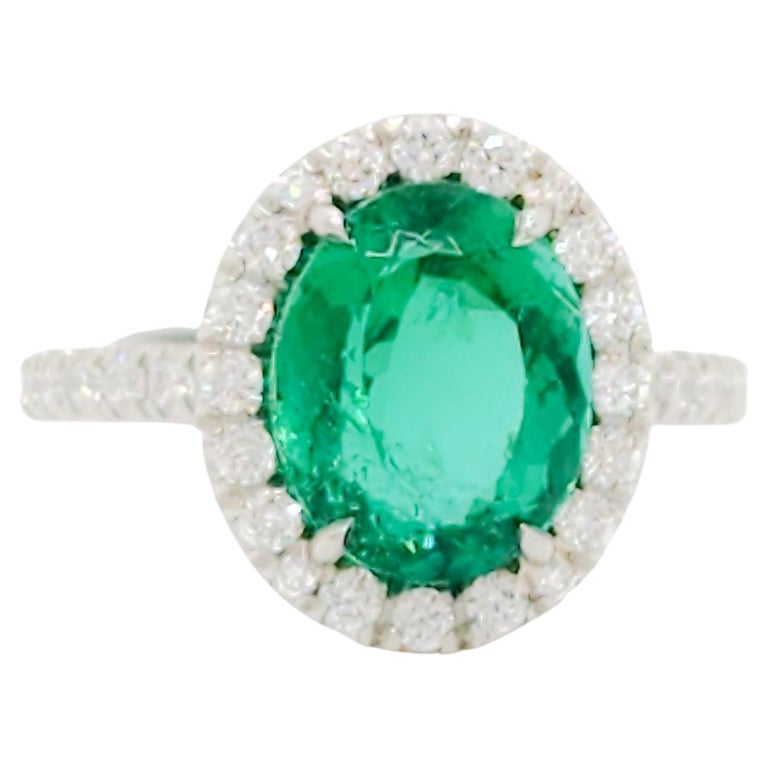 GIA Ring aus Platin mit brasilianischem Paraiba-Turmalin und weißen ...