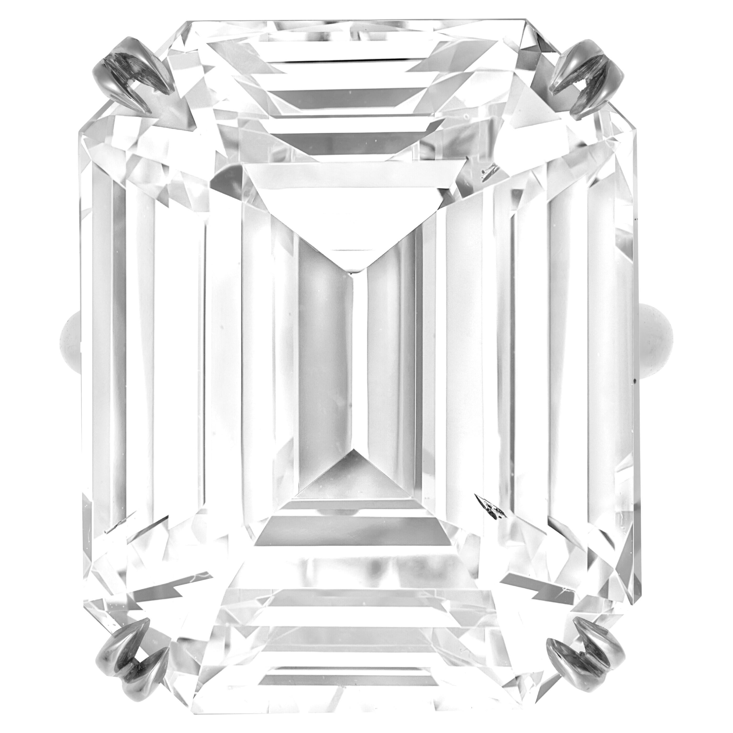GIA Certifed 28 Carat Emerald Cut Engagement Platinum Ring For Sale at ...
