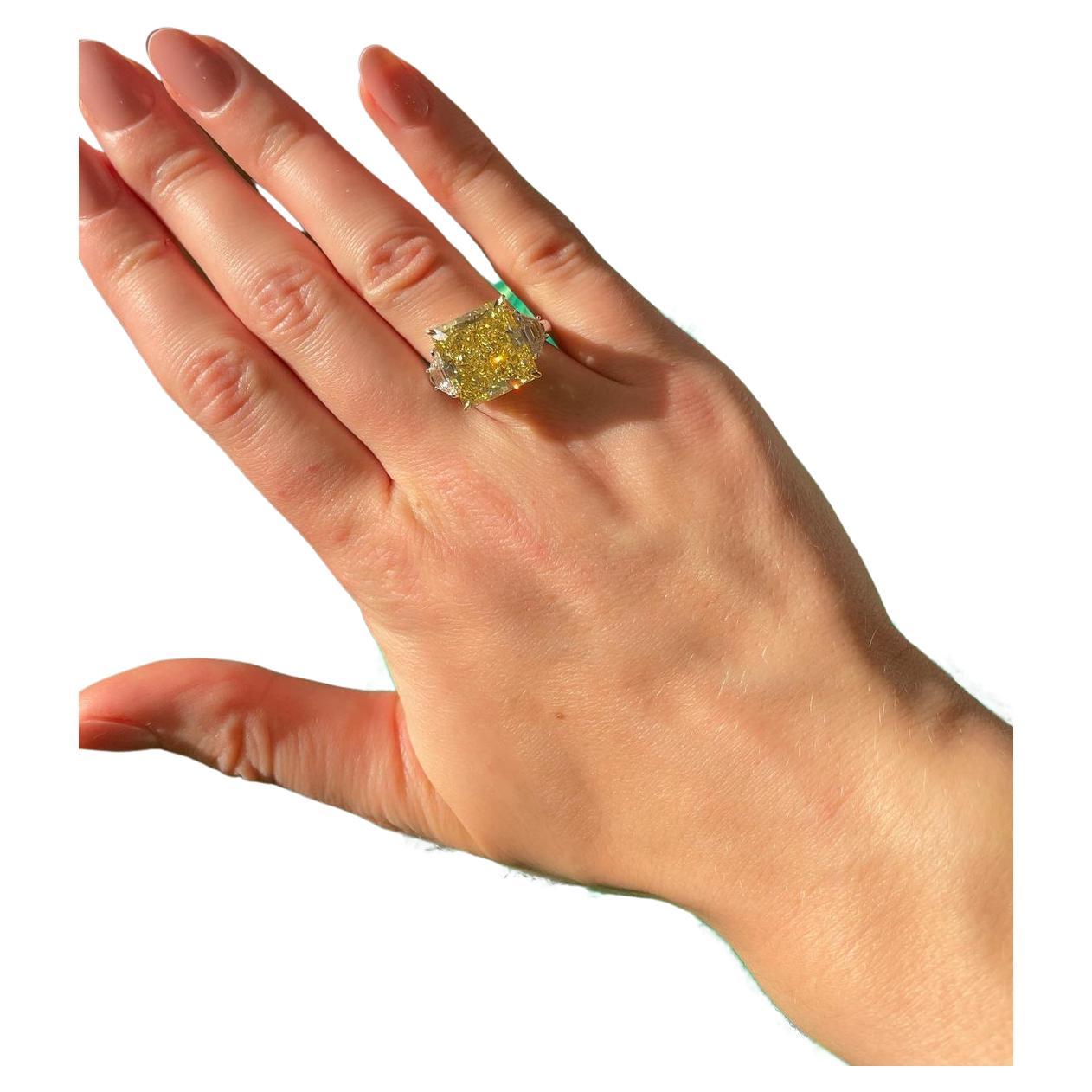 GIA Certified 1 Carat Fancy Light Blue Diamond Solitaire Ring For Sale ...