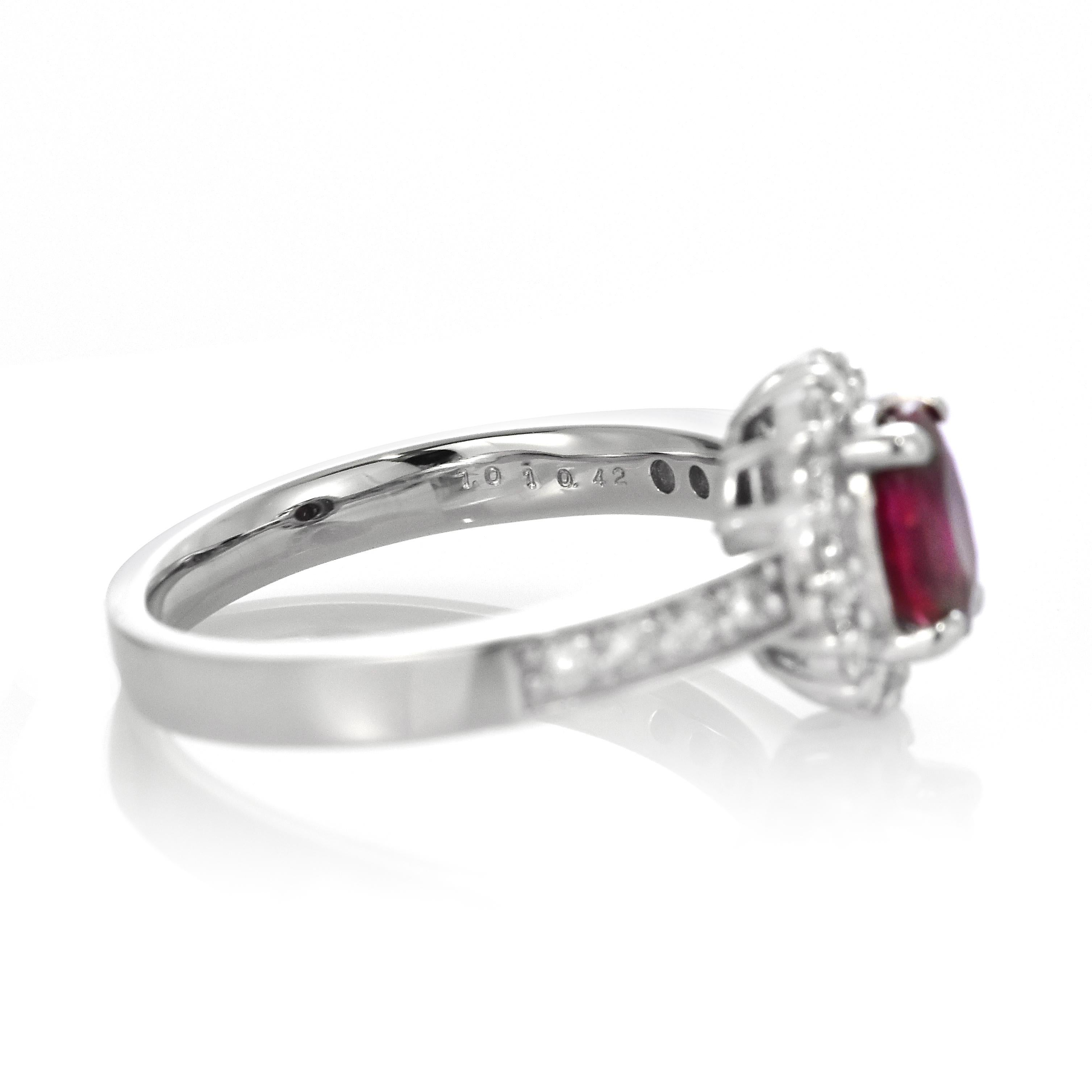 GIA Certified 1.01 Carat No Heat, Burma, Pigeon Blood Ruby Ring Made in Platinum For Sale at 1stDibs