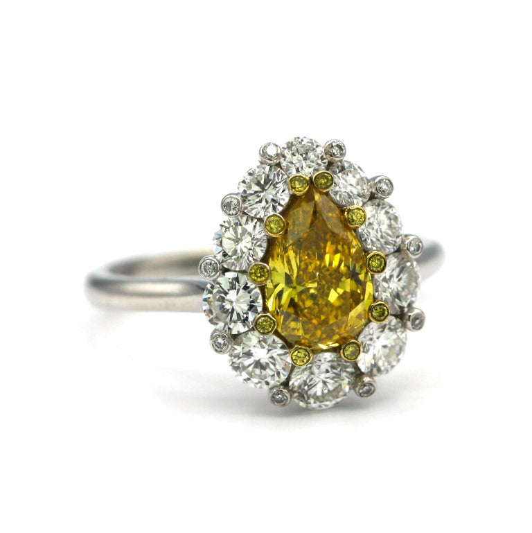 GIA Certified 1.09 Carat Fancy Vivid Yellow Diamond Engagement Ring For ...