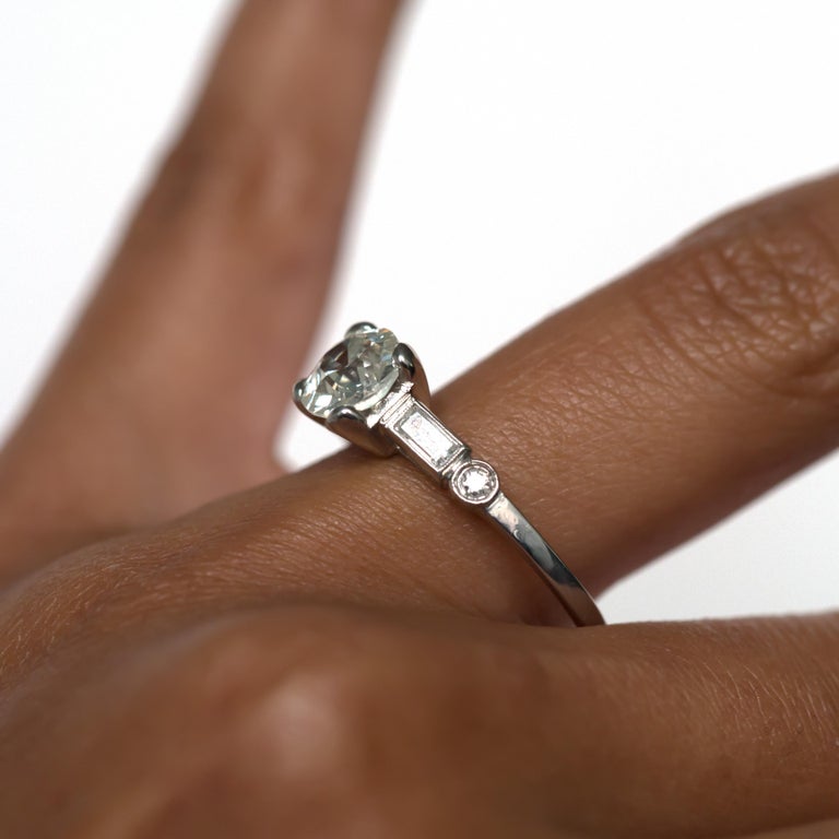 GIA Certified 1.10 Carat Diamond Platinum Engagement Ring For Sale at ...