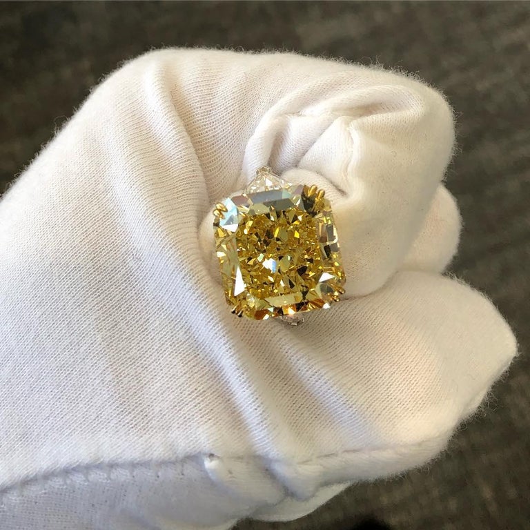 GIA Certified 11.40 Carat Fancy Yellow Radiant Cut Diamond Ring ...