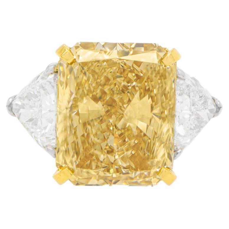 GIA Certified 15 Carat Fancy Yellow Diamond Ring For Sale at 1stDibs