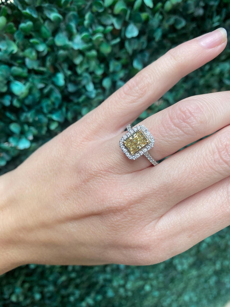 GIA Certified 1.50 Carat Fancy Yellow Radiant Diamond Engagement Ring ...