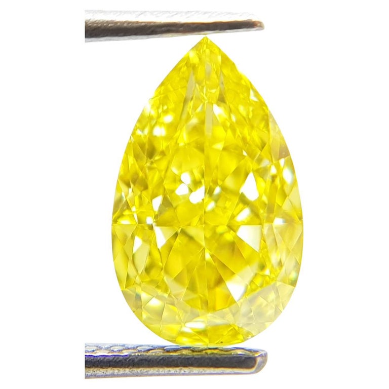 GIA Certified 1,50 Intense Fancy Yellow Diamond For Sale at 1stDibs