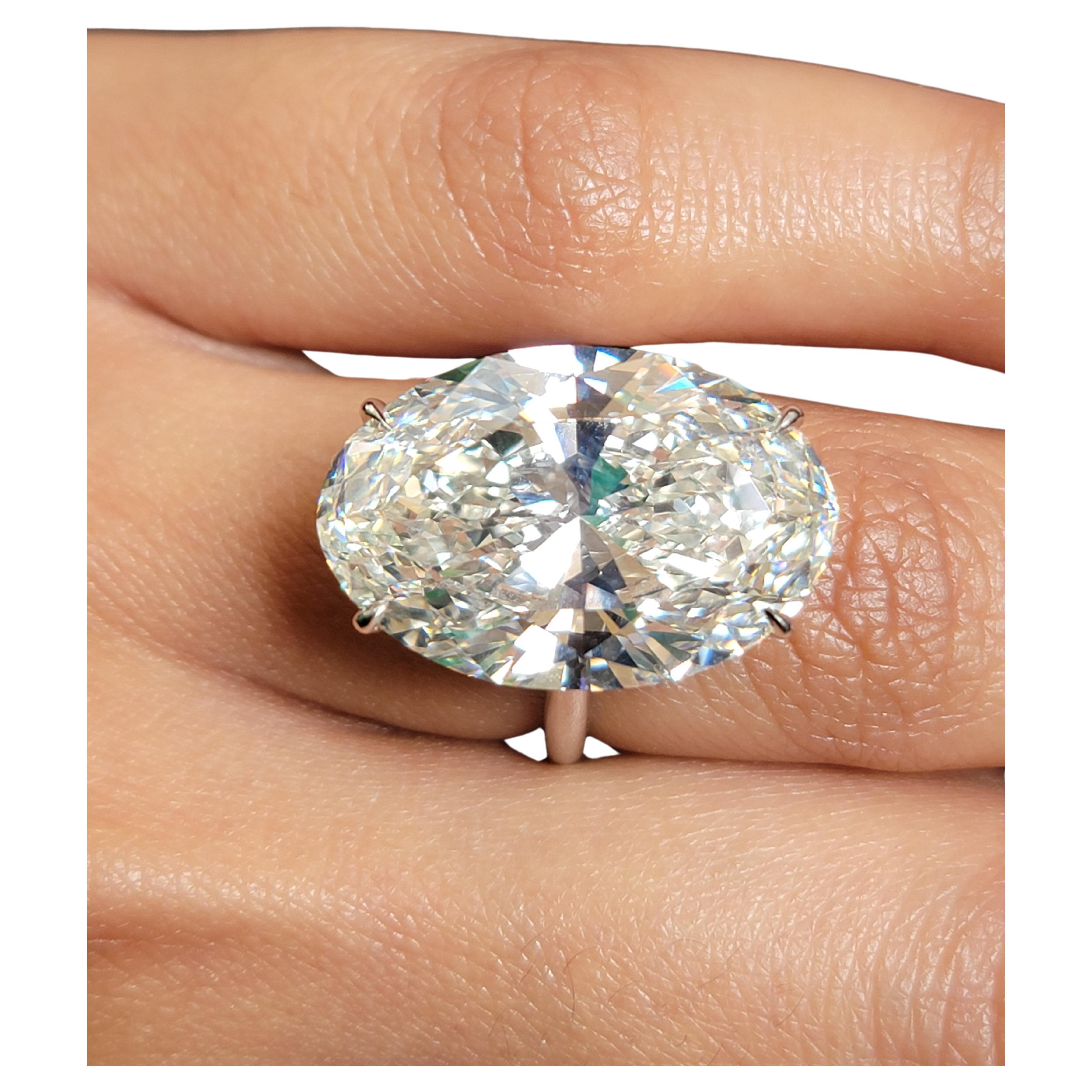 GIA Certified 18 Carat Oval Brilliant Diamond H Color VS1 Clarity Ring ...