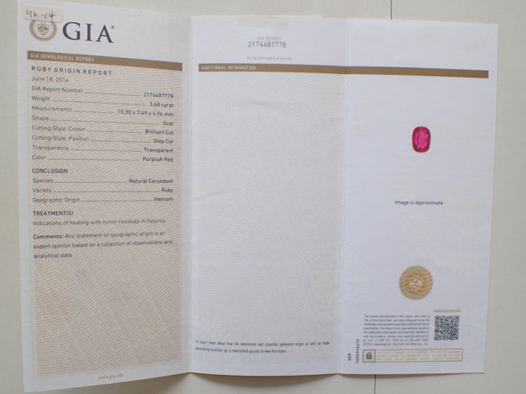 GIA Report Certified 18K Gold Ruby Necklace For Sale at 1stDibs