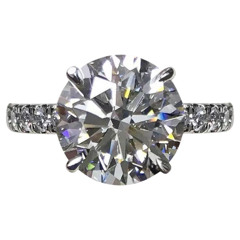 GIA Certified 2 Carat G Color VS2 Excellent Polish Diamond 18k Gold Ring For Sale at 1stDibs