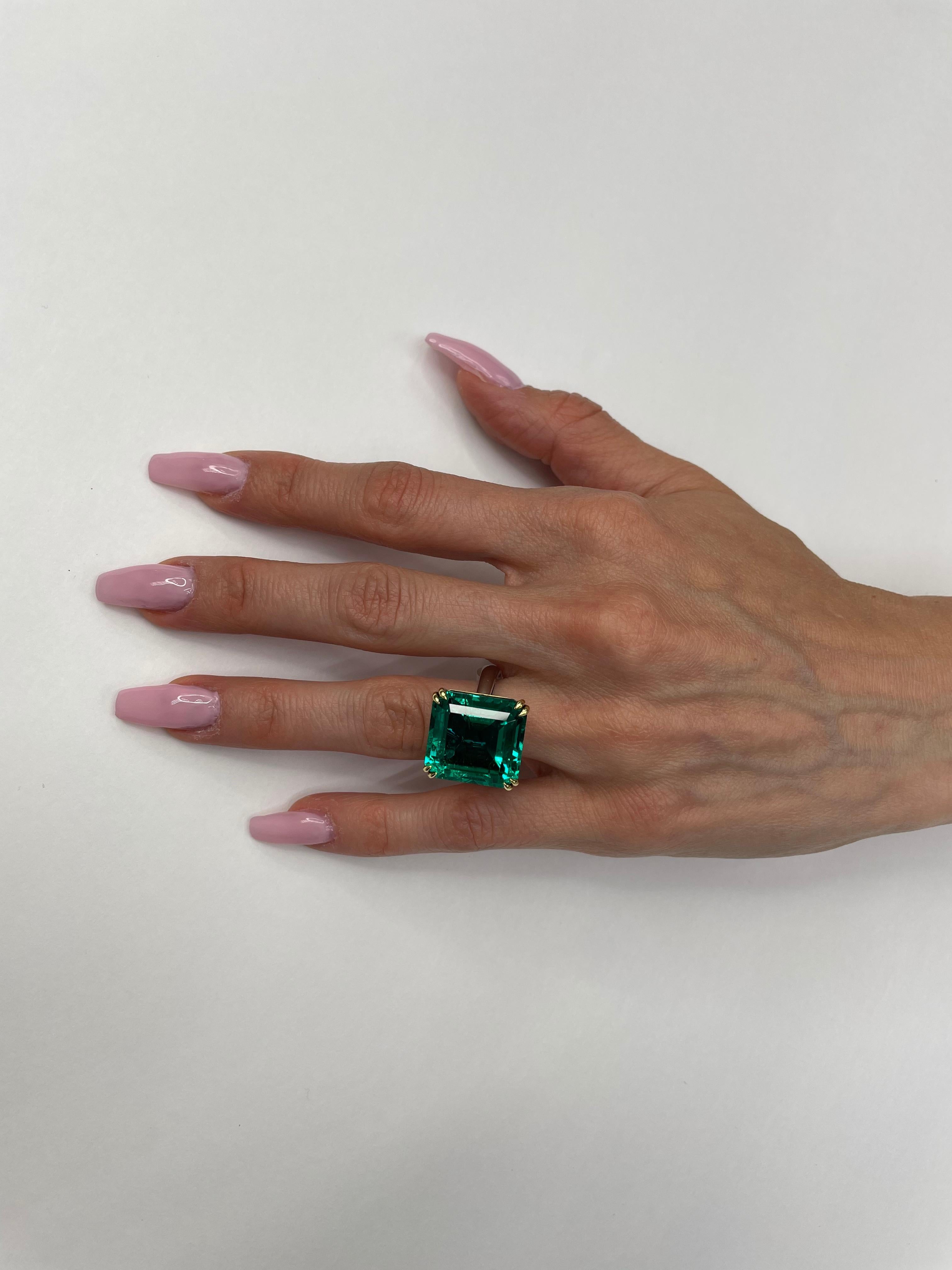 GIA Certified 21.05 Carat Octagonal Step Cut Natural Emerald For Sale ...