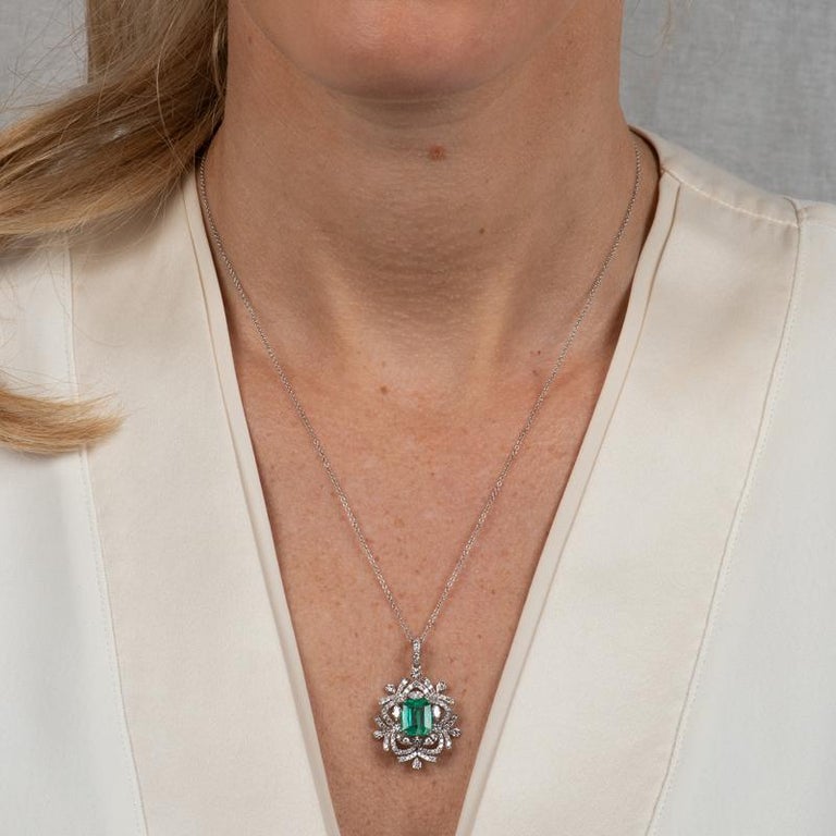 GIA Certified 2.12 Octogonal Step Cut Natural Colombian Emerald Pendant ...