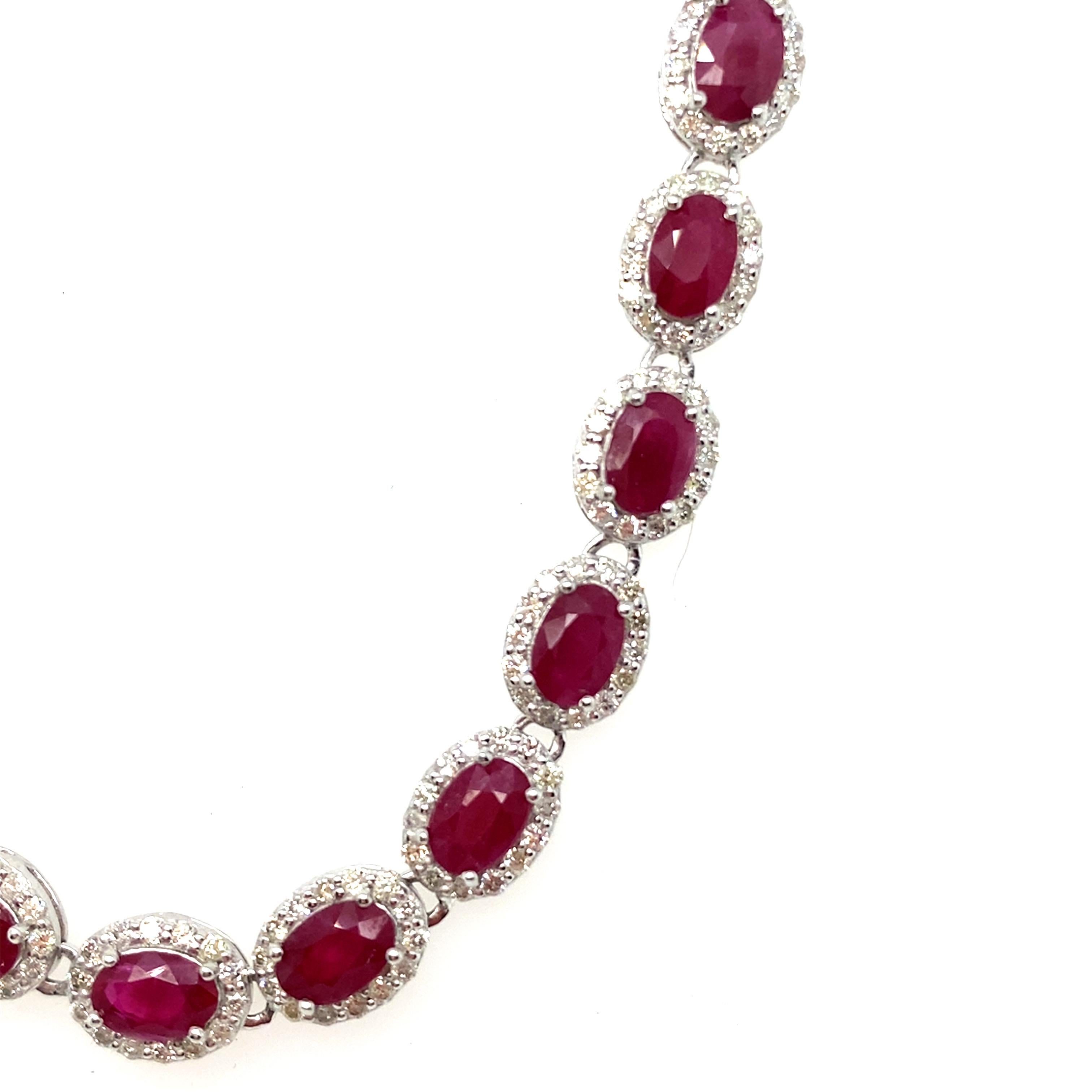 GIA Certified 25.9 Carat Burmese Ruby Diamond Platinum Necklace For Sale at 1stDibs