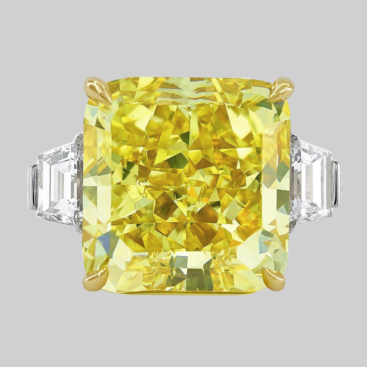 MADE IN ITALY GIA Certified 3 Carat Square Radiant Fancy Yellow Diamond ...