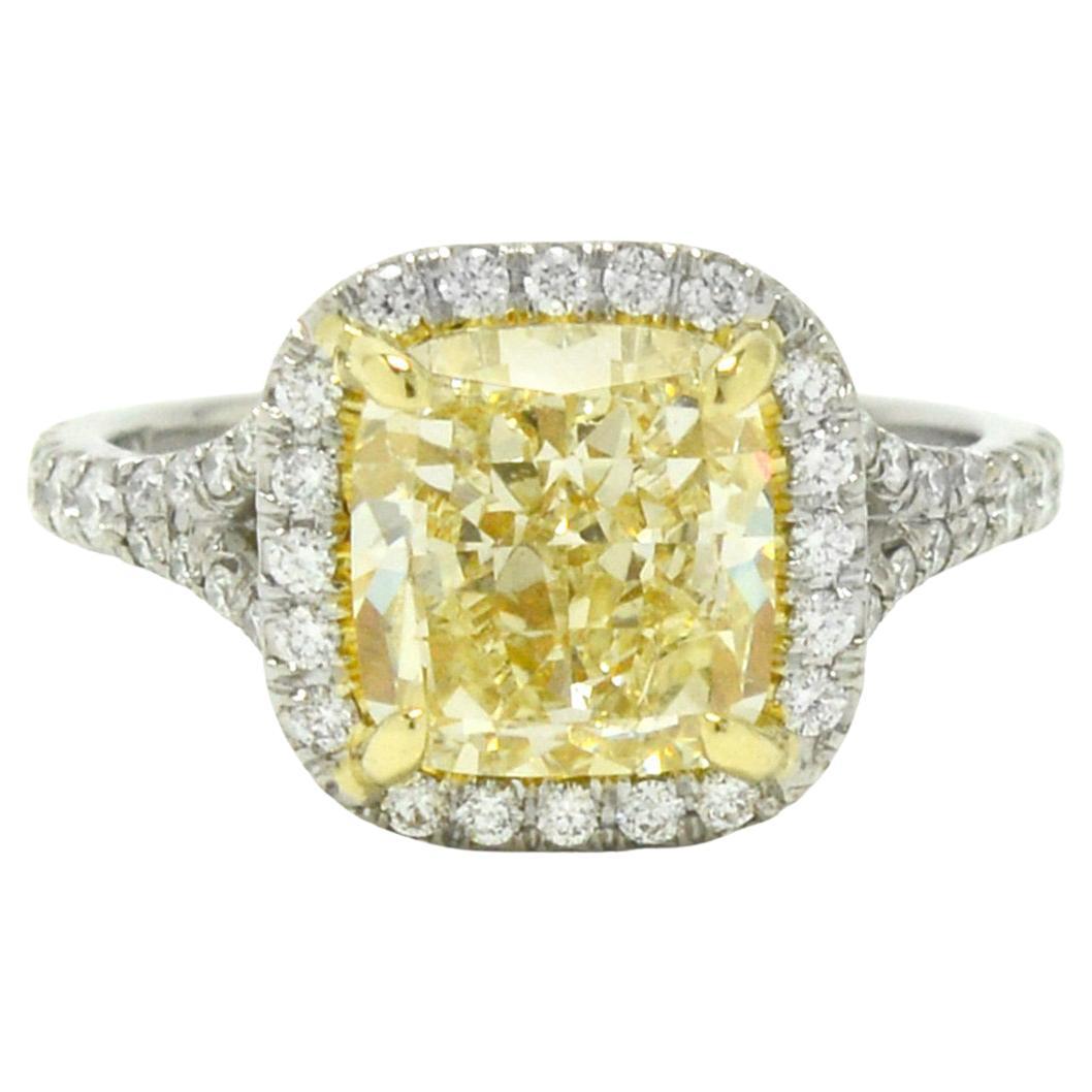 Canary Yellow Diamond Ring For Sale at 1stDibs