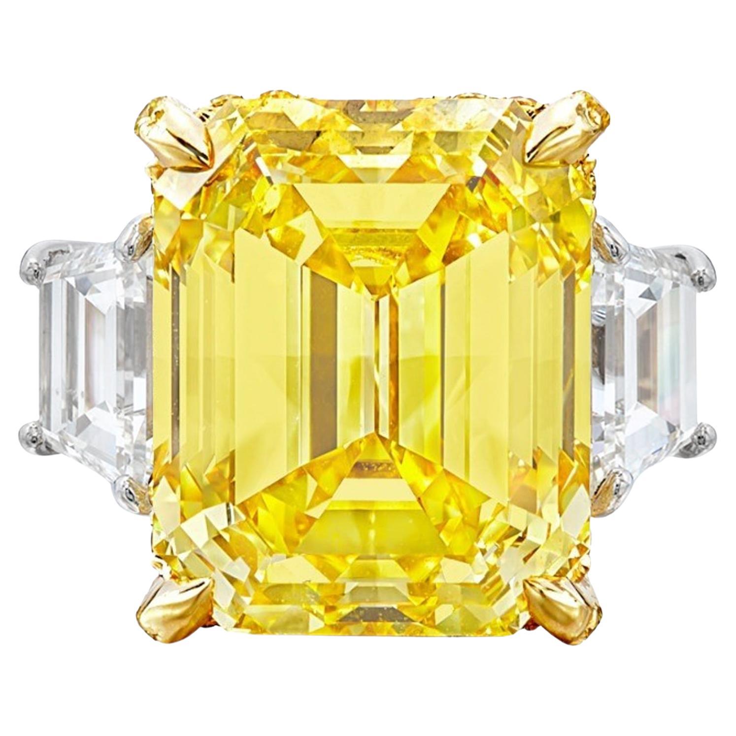 Important GIA Certified Natural Fancy Yellow Diamond Ring 5.23 Carats ...