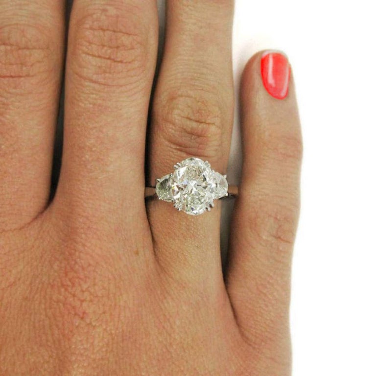 GIA Certified 4 Carat Oval Brilliant Cut Diamond Ring For Sale at ...