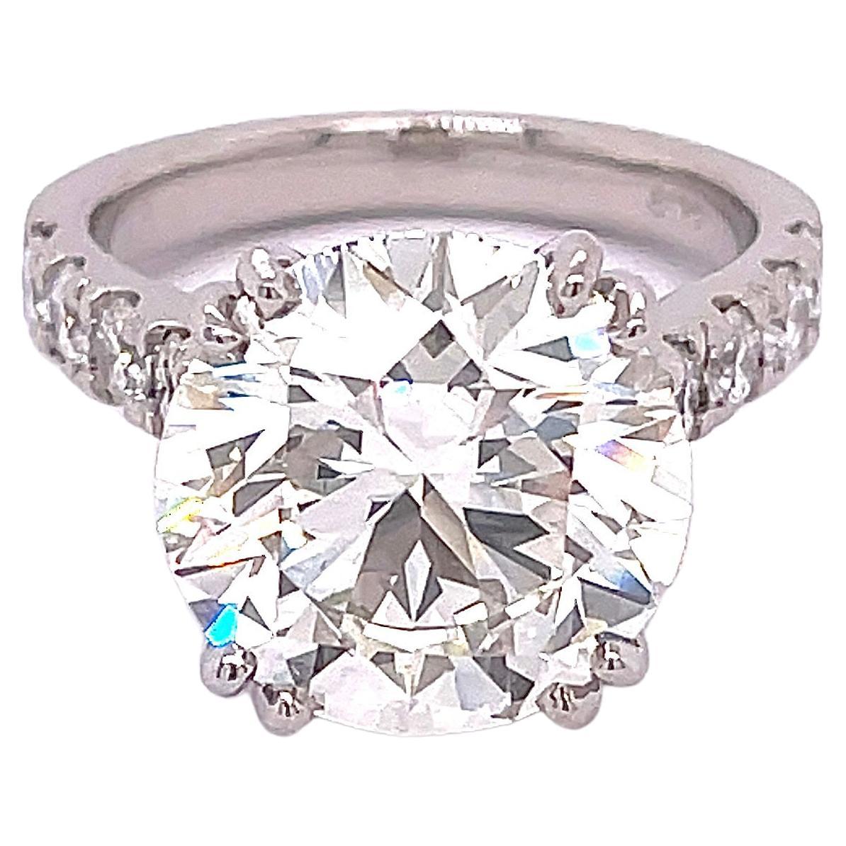 GIA Certified Round Brilliant Diamond Engagement Ring For Sale at 1stDibs
