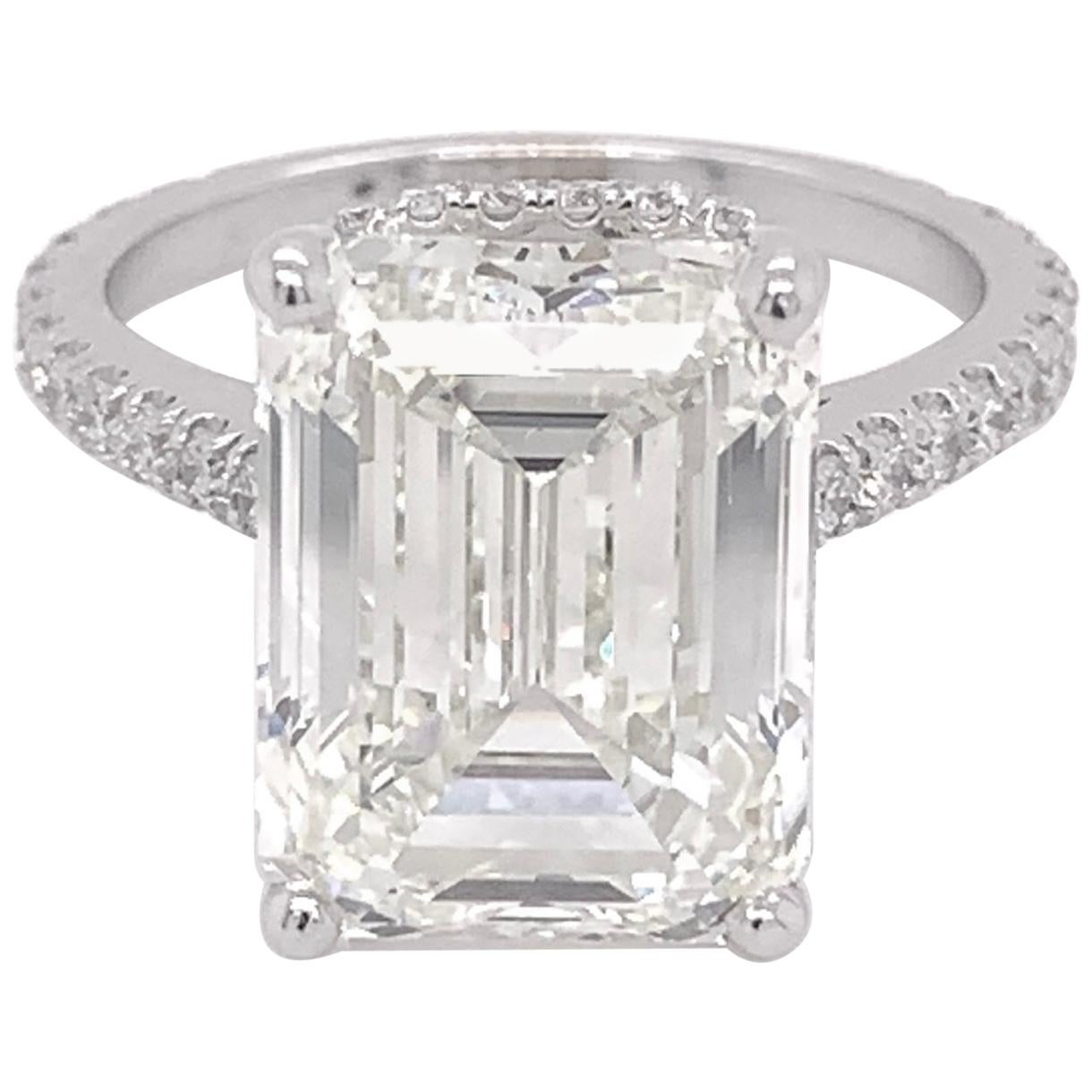 3 Emerald Pie Cut Diamond Weighing 0.98 Carat 18K White Gold Solitaire ...
