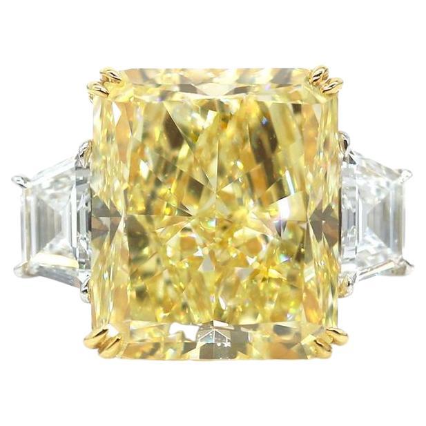 MADE IN ITALY GIA Certified 3 Carat Square Radiant Fancy Yellow Diamond ...