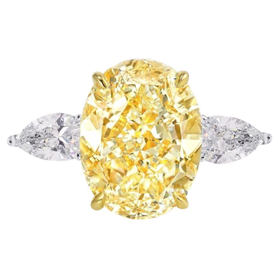 GIA 9.40 Carat Yellow Emerald Pear Round Diamond Platinum Emerald Fancy ...