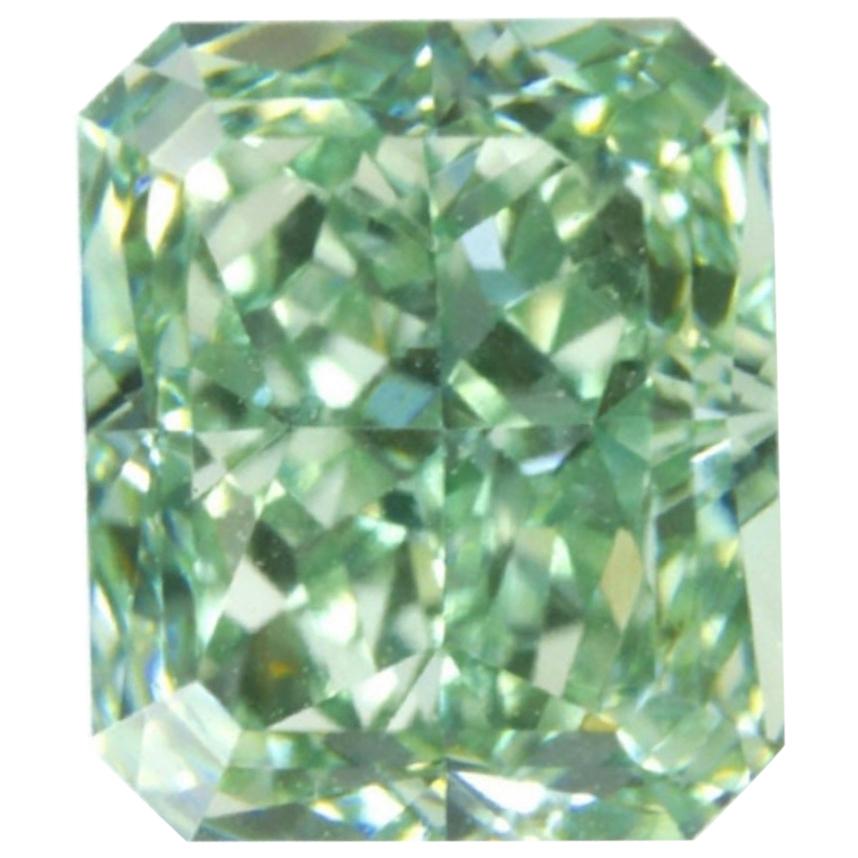 Rare Fancy Intense GIA Cert Green Diamond Diamond Gold Ring For Sale at 1stDibs