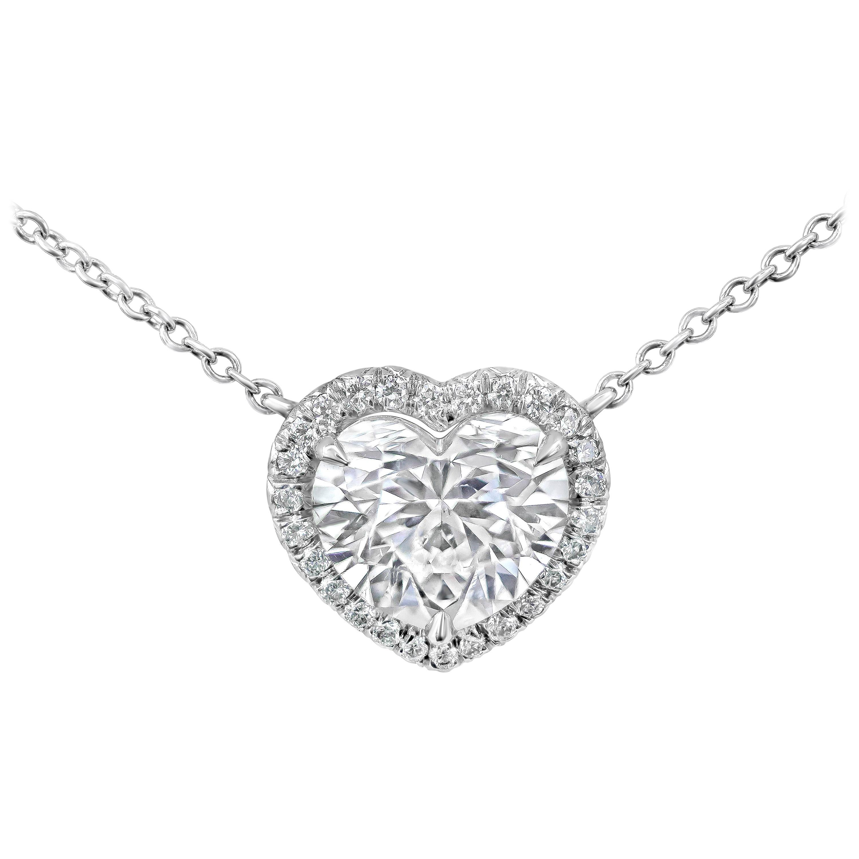Van Cleef and Arpels Heart Pendant Link Necklace at 1stDibs